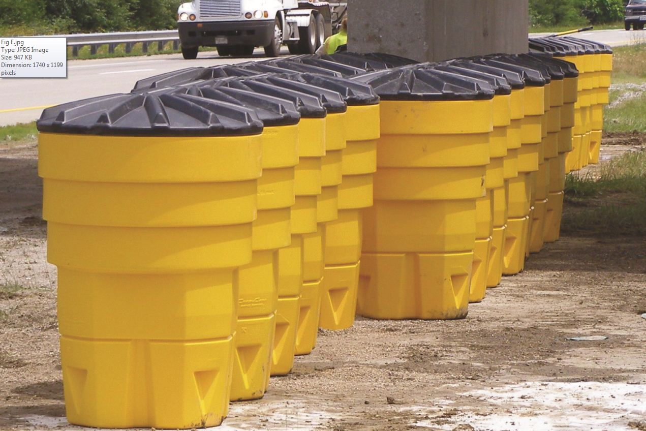 CrashGard® Sand Barrel w/Lid-trafficsafetywarehouse.com